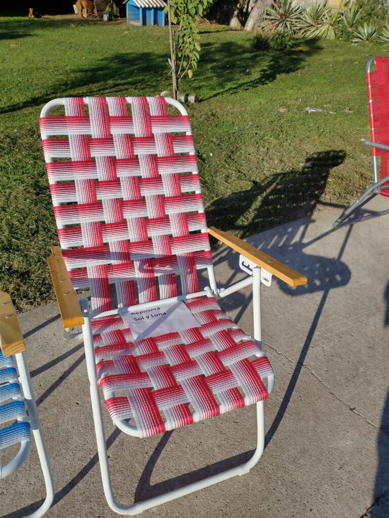 Reposera plegable de 5 posiciones con cintas. De Sol y Luna. – FABRICAS ...